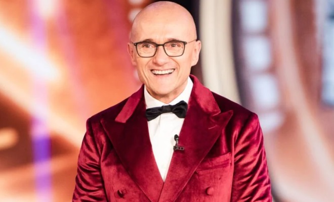 Signorini Ex Compagna Di Classe Svela Avevo Una Cotta Per Te La Replica Del Conduttore